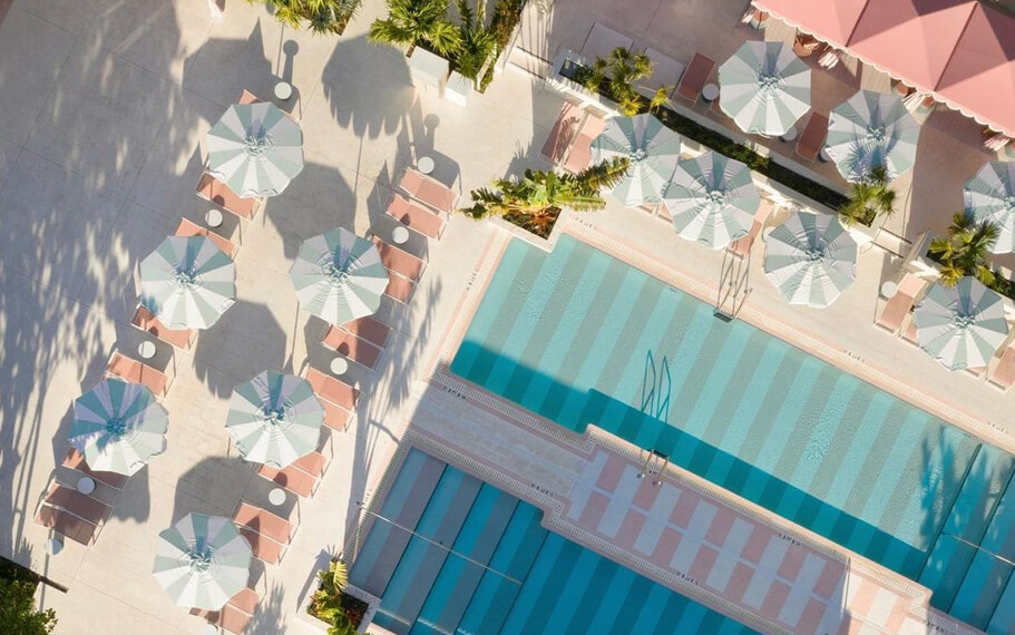 Strawberry Moon Miami - Bottle Service